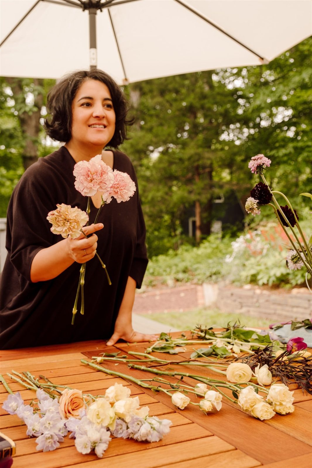 How to Open a Carnation - thefloralcoach.com