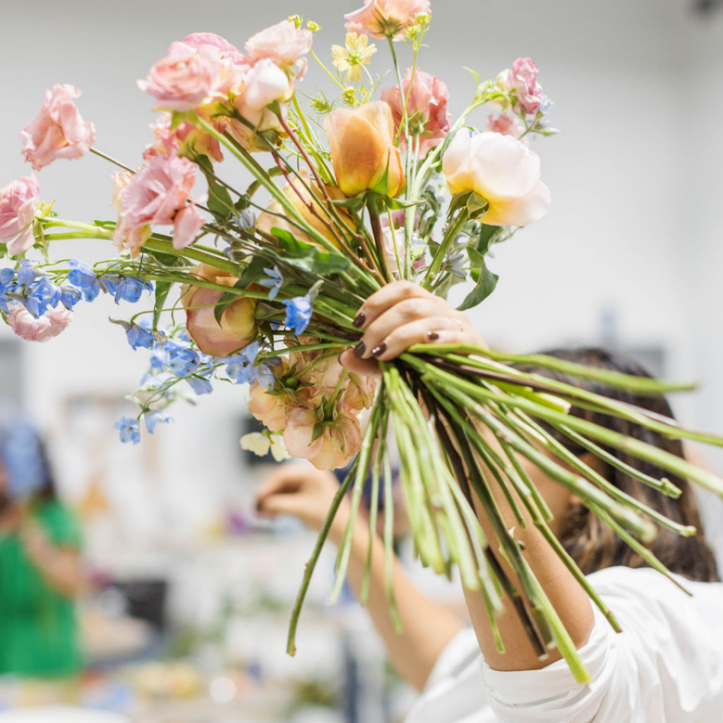 Create a Professional Bouquet in Just Two Minutes: Here's How ...